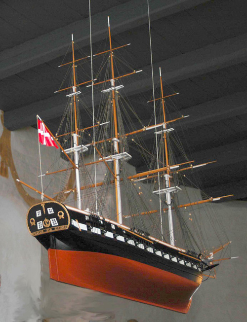 Modellen er bygget i skala 1:48 og udført i 2004.